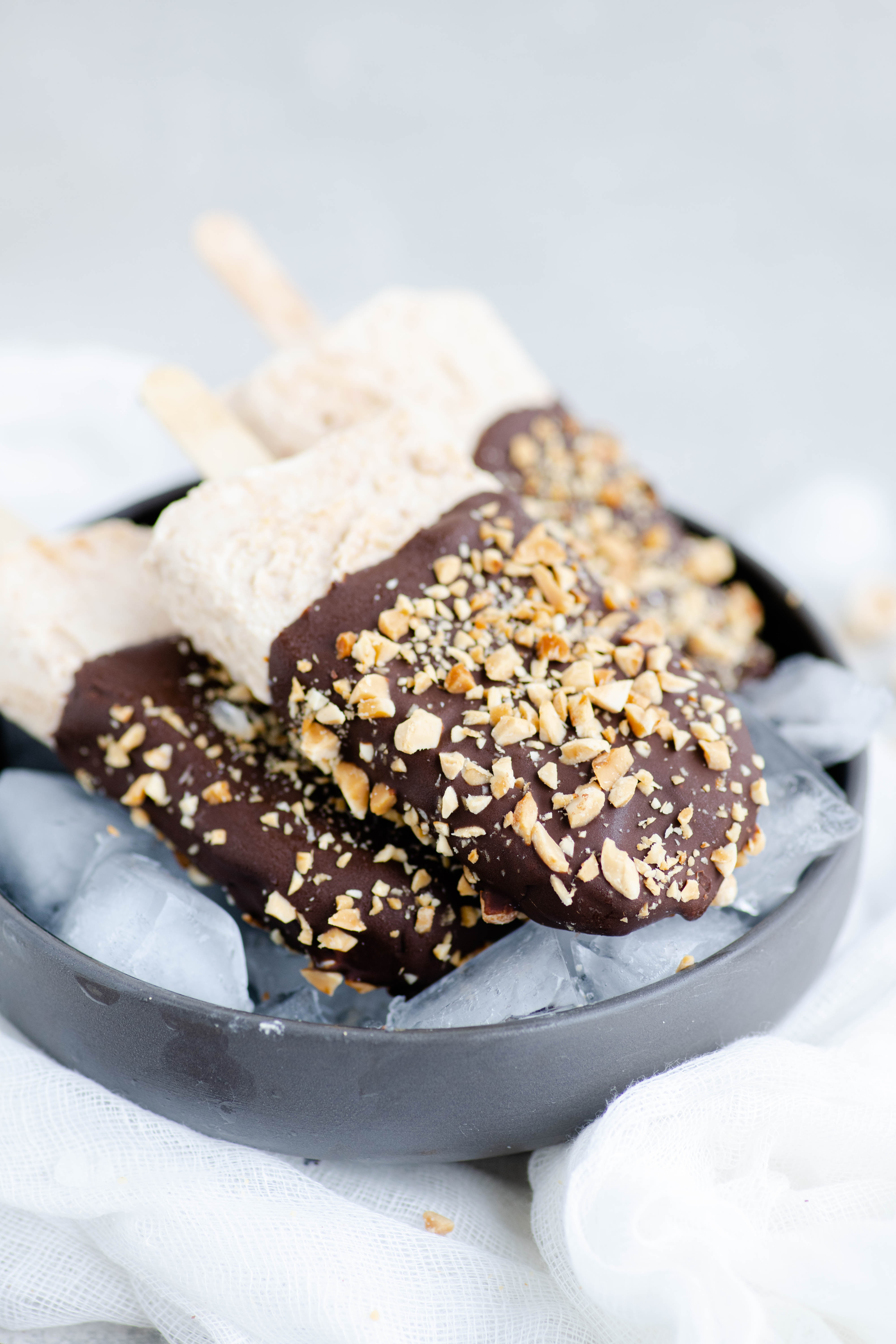 Kremasti sladoled od kikirikija i čokolade – like chocolate